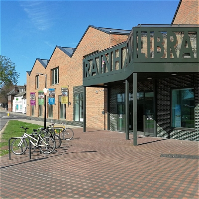 Rainham Library - Applause Rural Touring